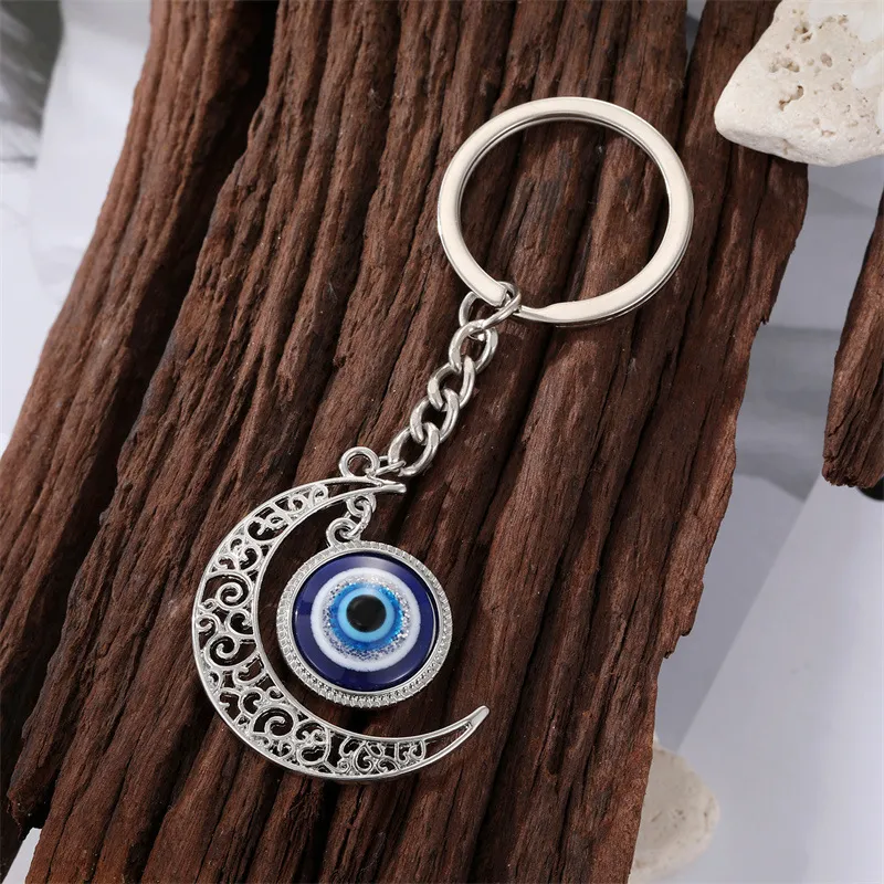 Wholesale Women Fashion Creative Alloy Base Inlaid Eyes Keychain